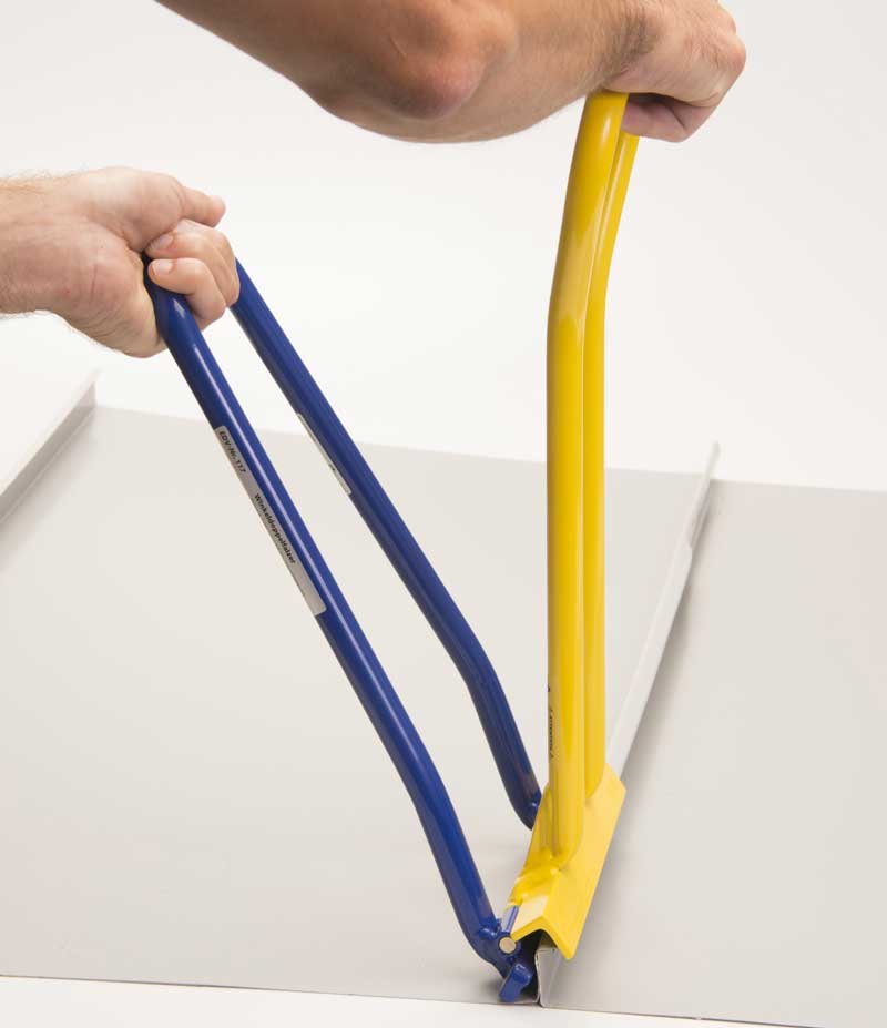 RAU 117 Double Lock Hand Seamer (Stage 2) - The Supply Maverick